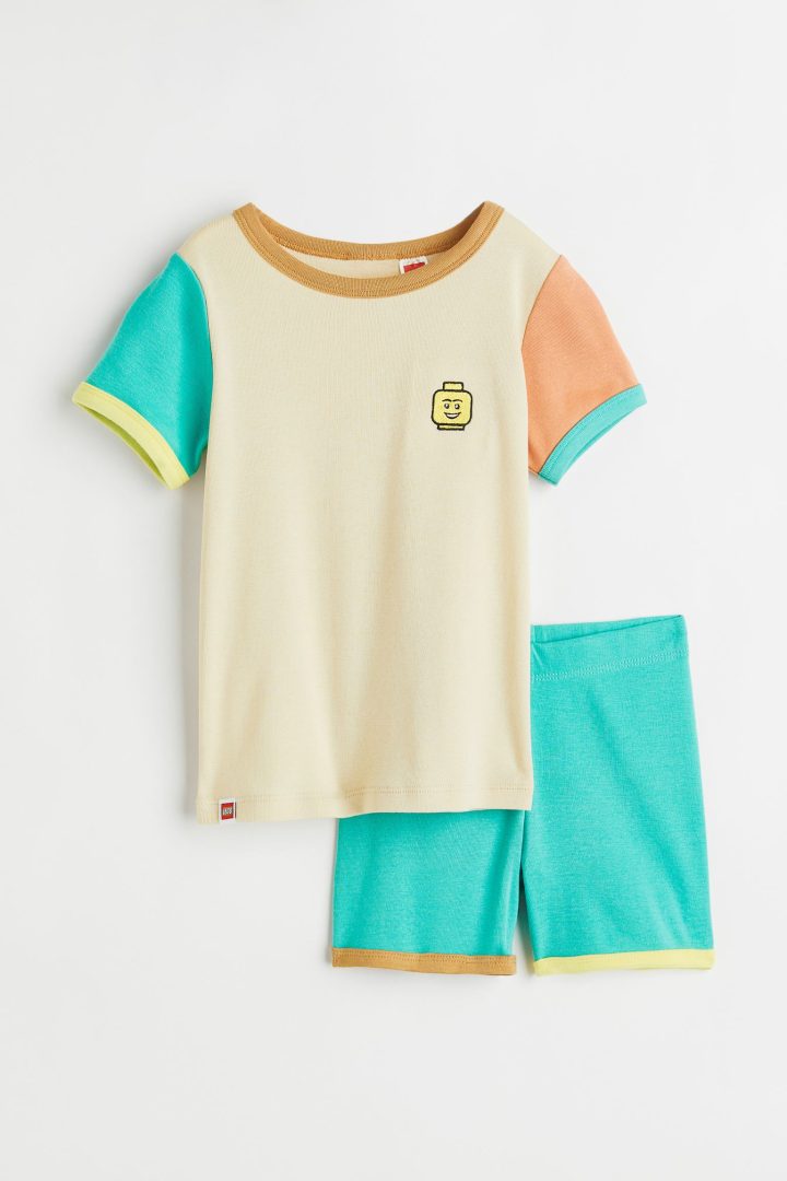 H&M x Lego - lekfulla mönster och återvunna material - Metro Mode